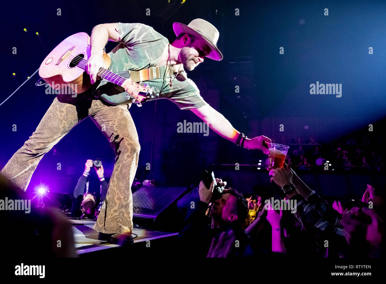 Berlin, Germany. 03rd Mar, 2019. Country singer Drake White and his ...