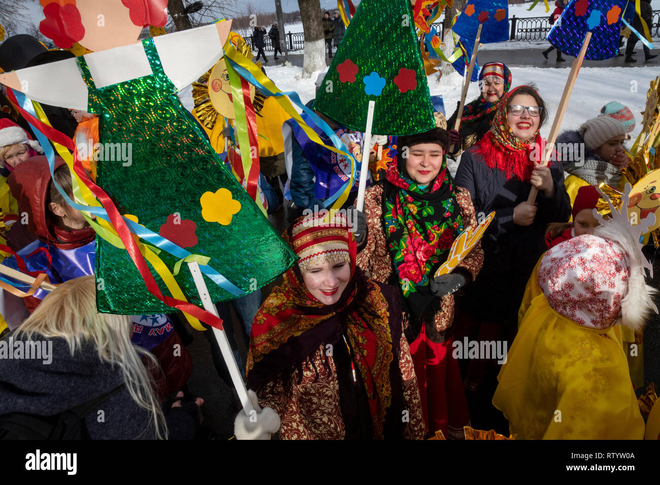 Yaroslavl, Russia. 3rd March, 2019: People celebrate Maslenitsa by ...