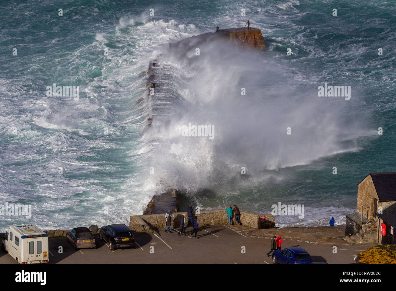 March winds hi-res stock photography and images - Alamy