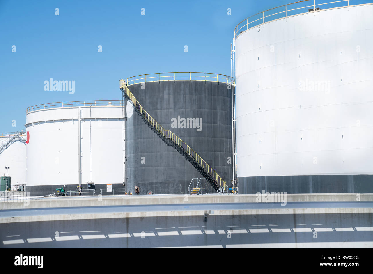 White tanks hi-res stock photography and images - Alamy