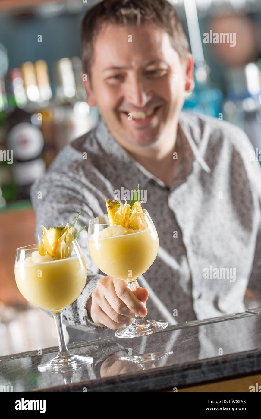 Frozen drink mixing hi-res stock photography and images - Alamy