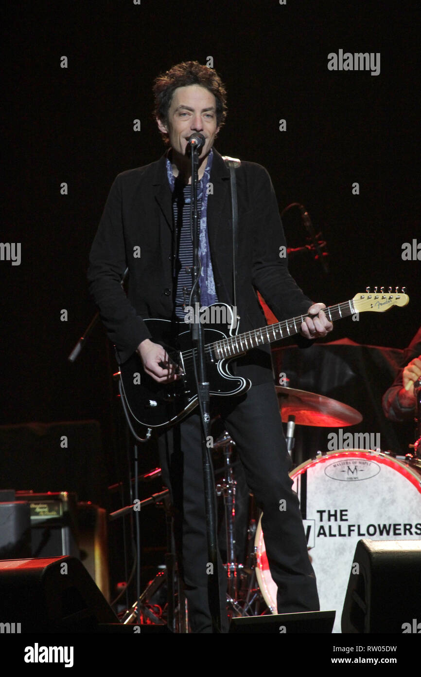 Jakob dylan hi-res stock photography and images - Alamy