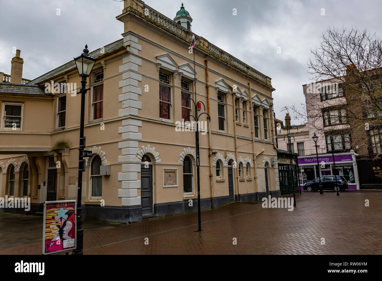 Margate vintage shops hi-res stock photography and images - Alamy