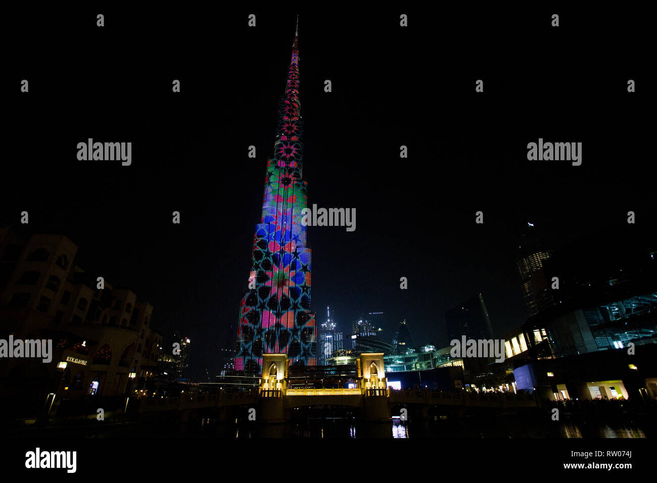 Burj Khalifa at Night, Dubai Stock Photo - Alamy