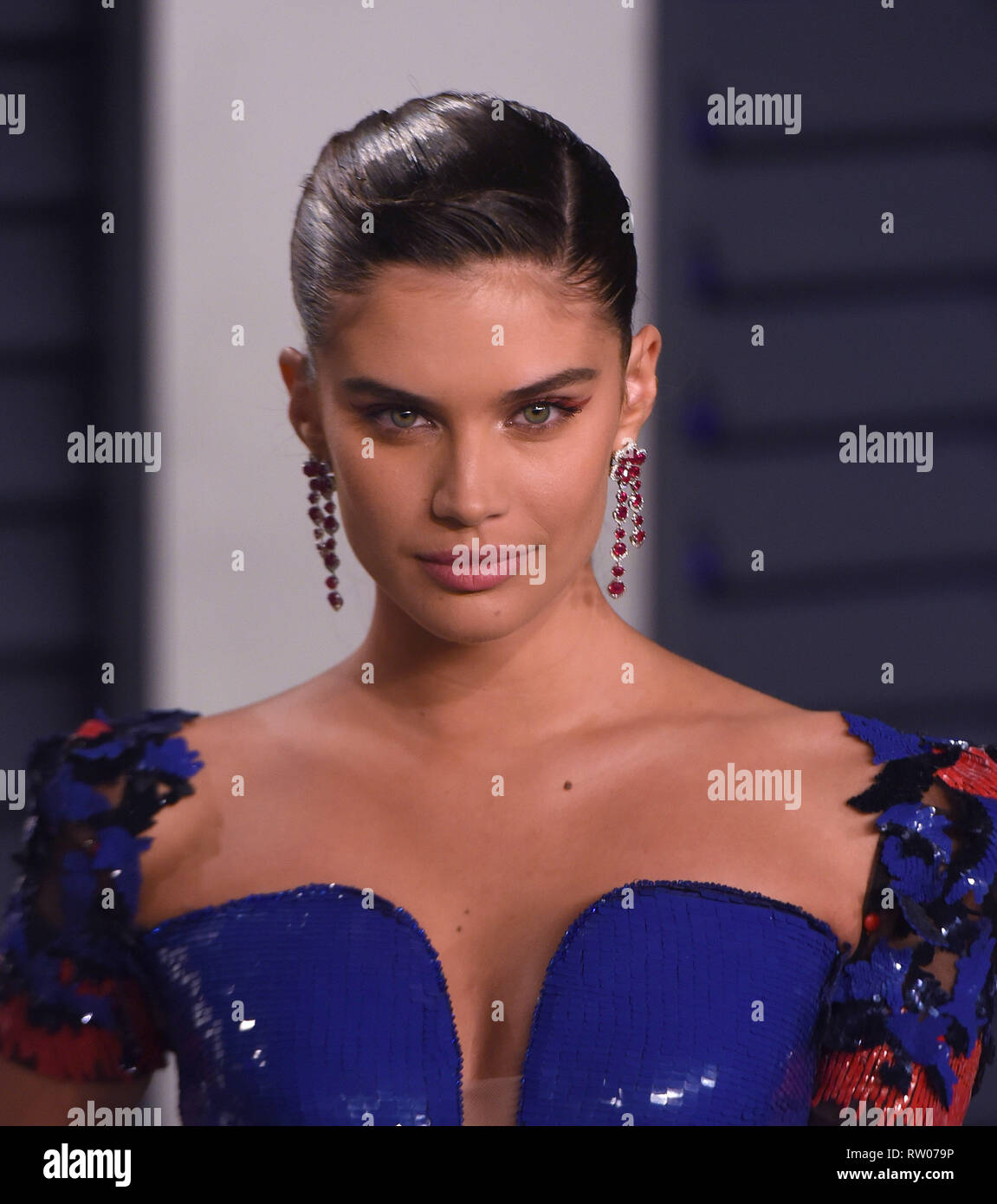 BEVERLY HILLS, CALIFORNIA - FEBRUARY 24: Sara Sampaio attends 2019 ...