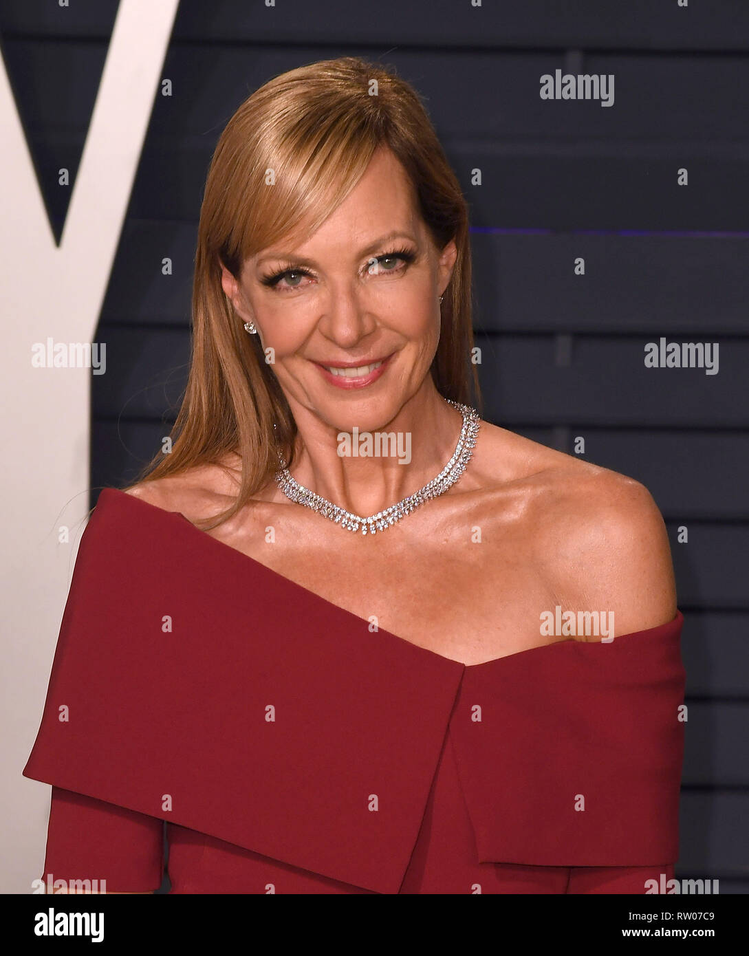 BEVERLY HILLS, CALIFORNIA - FEBRUARY 24: Allison Janney attends 2019 ...