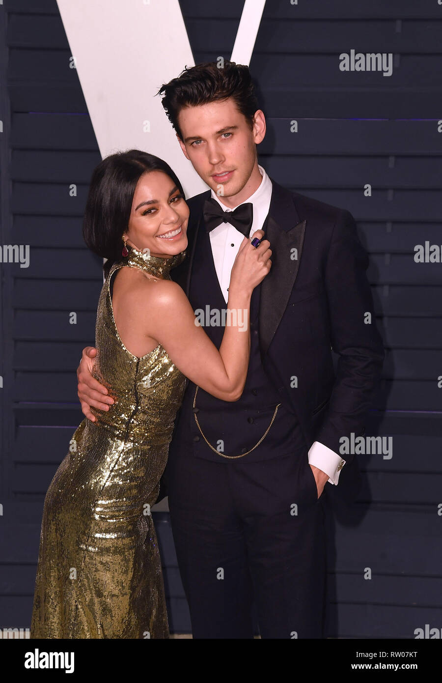 BEVERLY HILLS, CALIFORNIA - FEBRUARY 24: Vanessa Hudgens, Austin Butler ...
