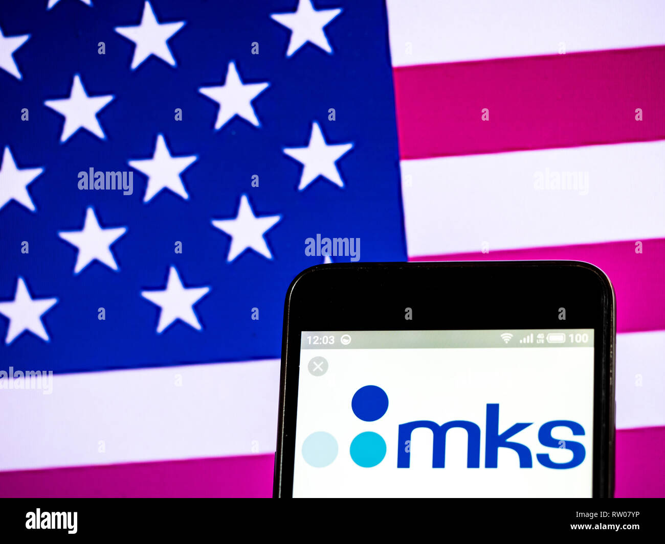 Mks instruments hi-res stock photography and images - Alamy