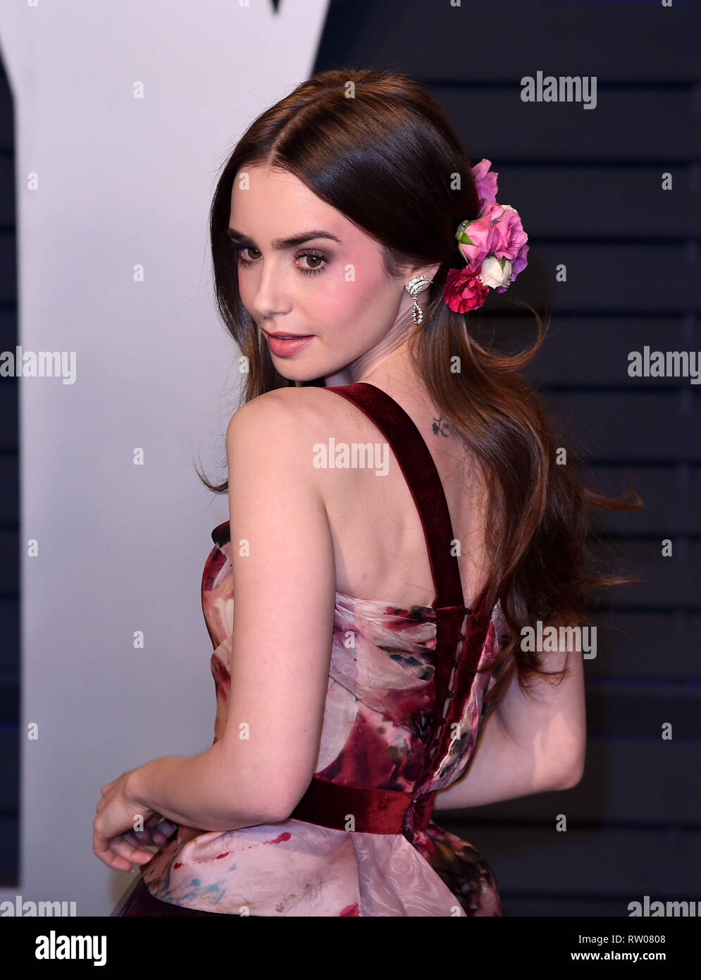BEVERLY HILLS, CALIFORNIA - FEBRUARY 24: Lily Collins attends 2019 ...