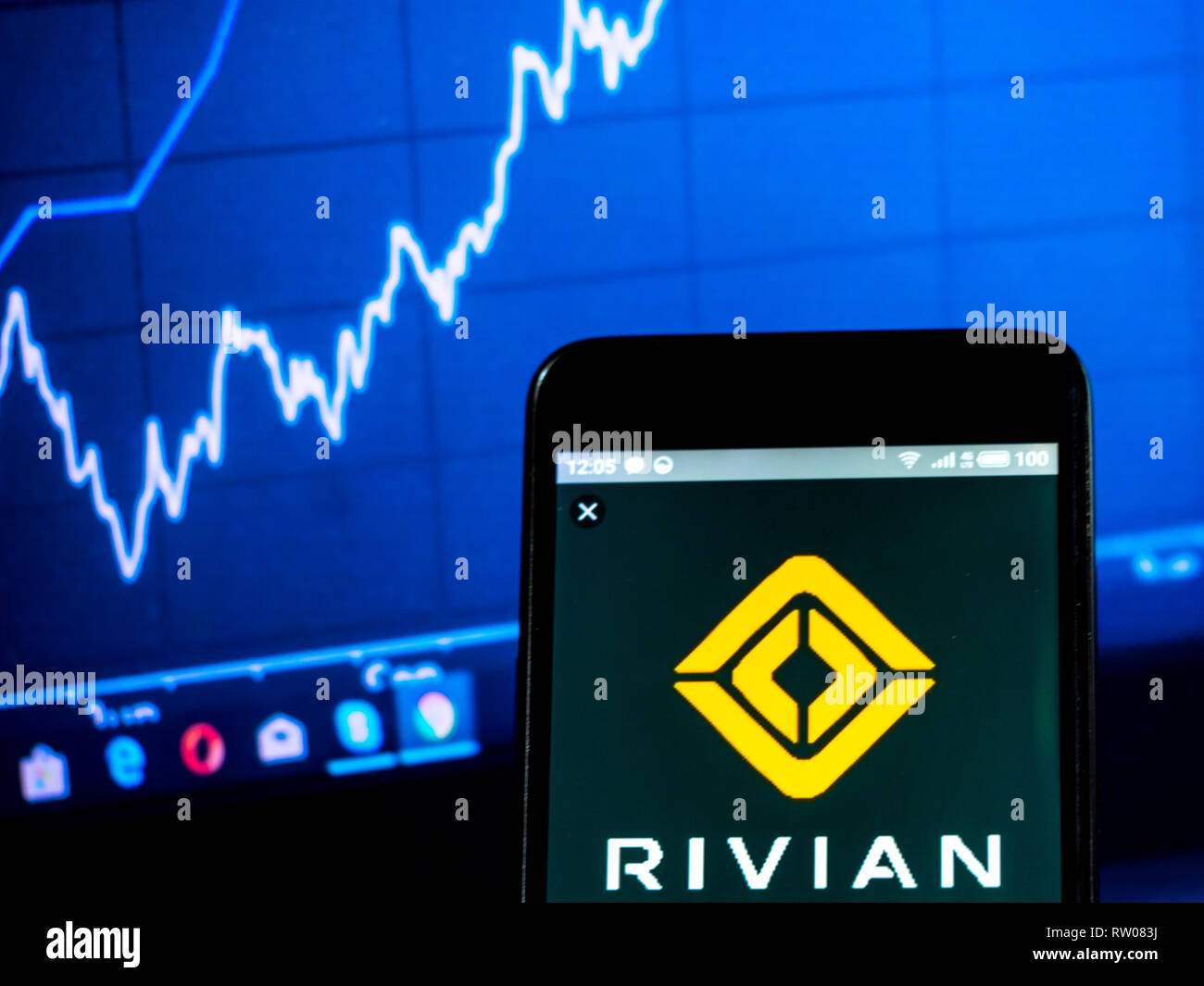 Rivian logo hi-res stock photography and images - Alamy