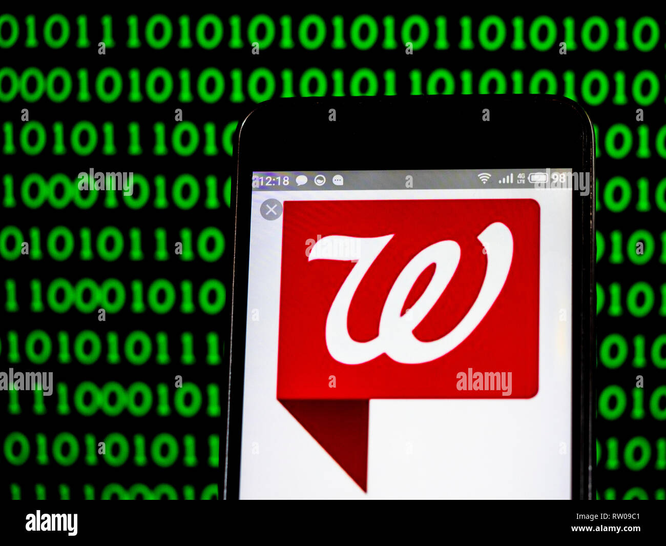 Walgreen logo hi-res stock photography and images - Alamy