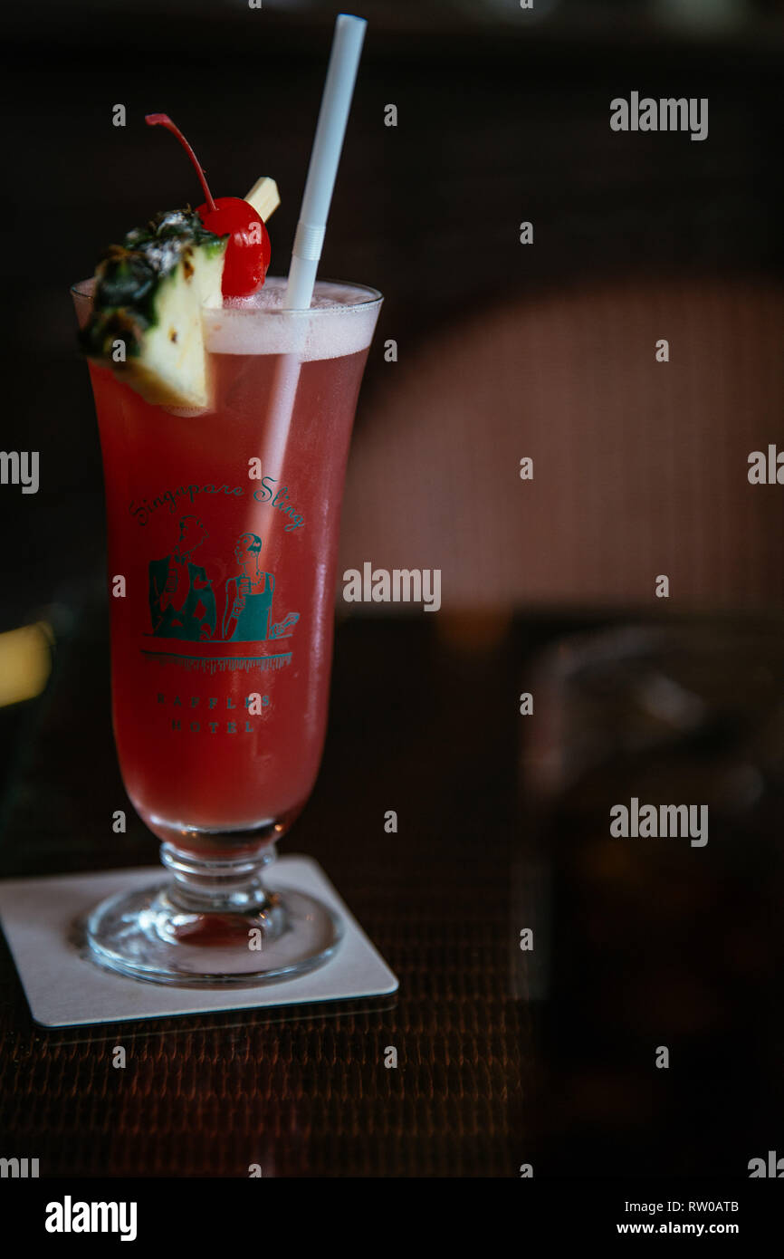Singapore Sling Raffles Singapore Stock Photo - Alamy