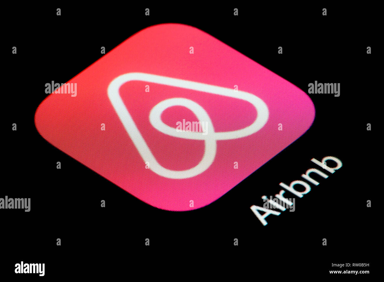 Airbnb App Icon