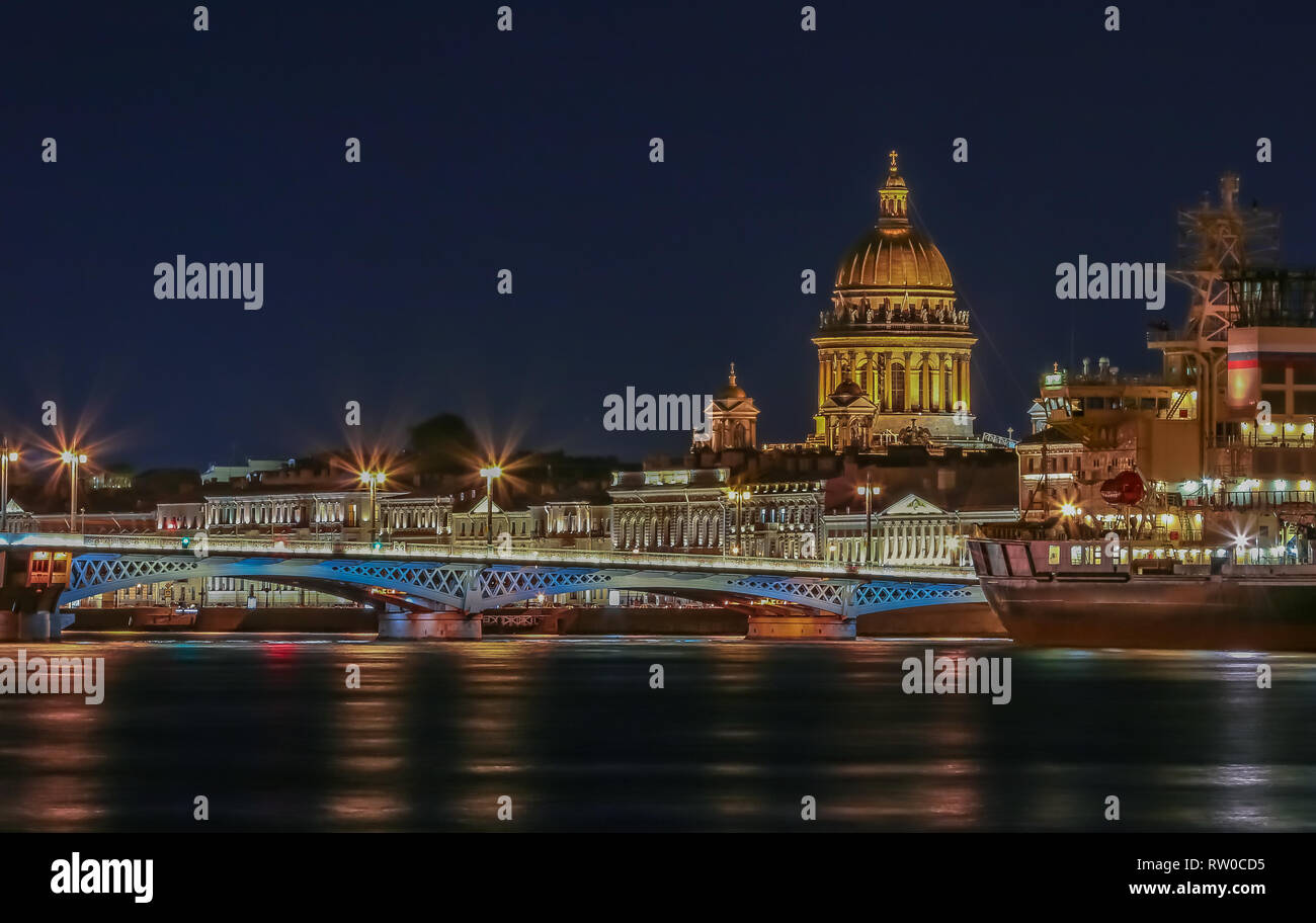 Saint isaacs bridge hi-res stock photography and images - Alamy