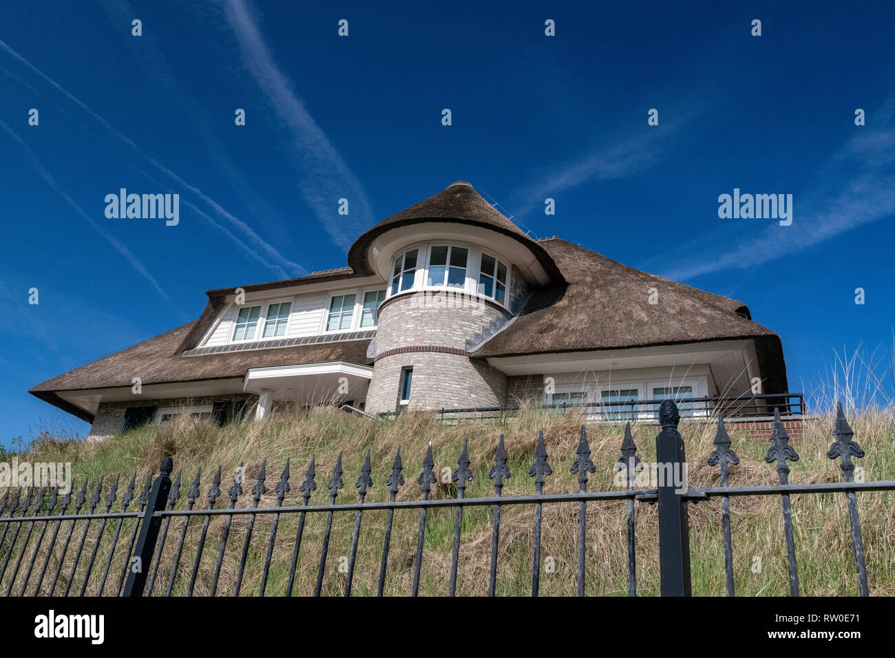 Bricked out windows hi-res stock photography and images - Alamy