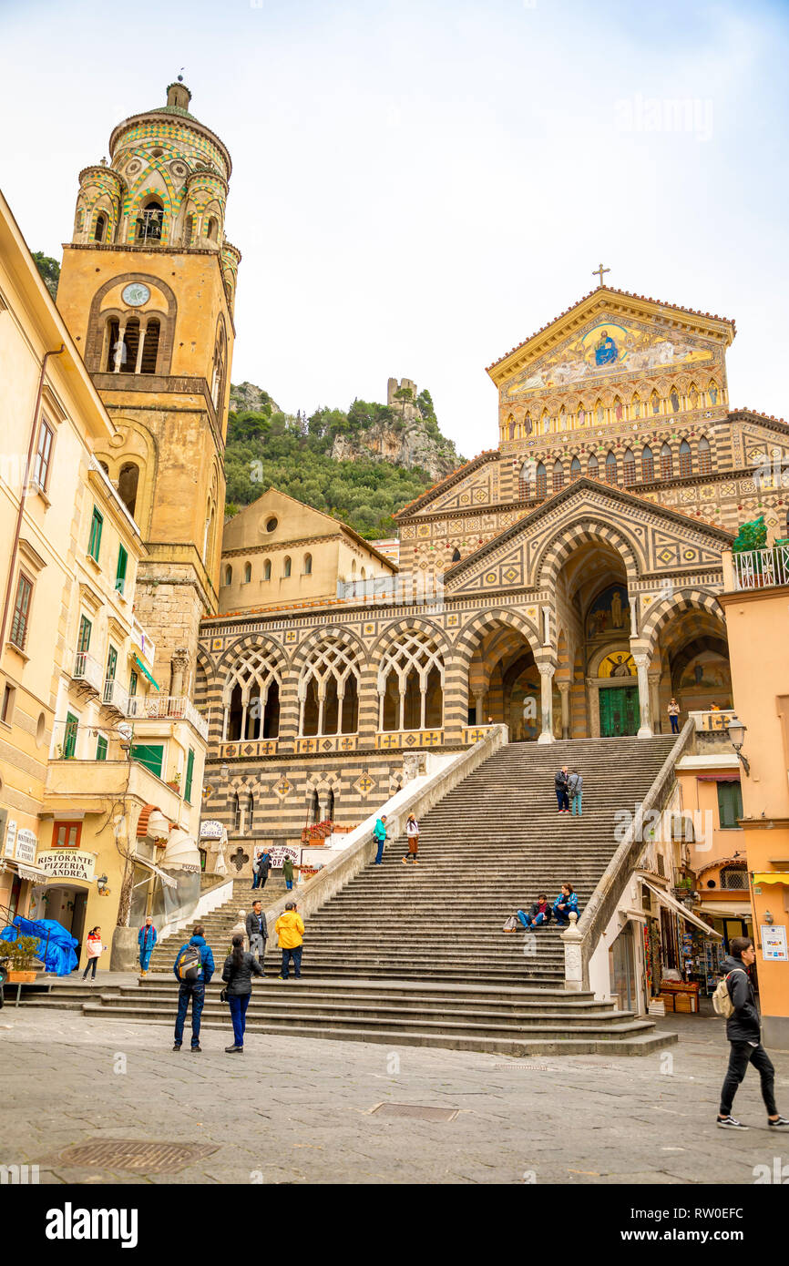 Amalfi cathedral hi-res stock photography and images - Alamy