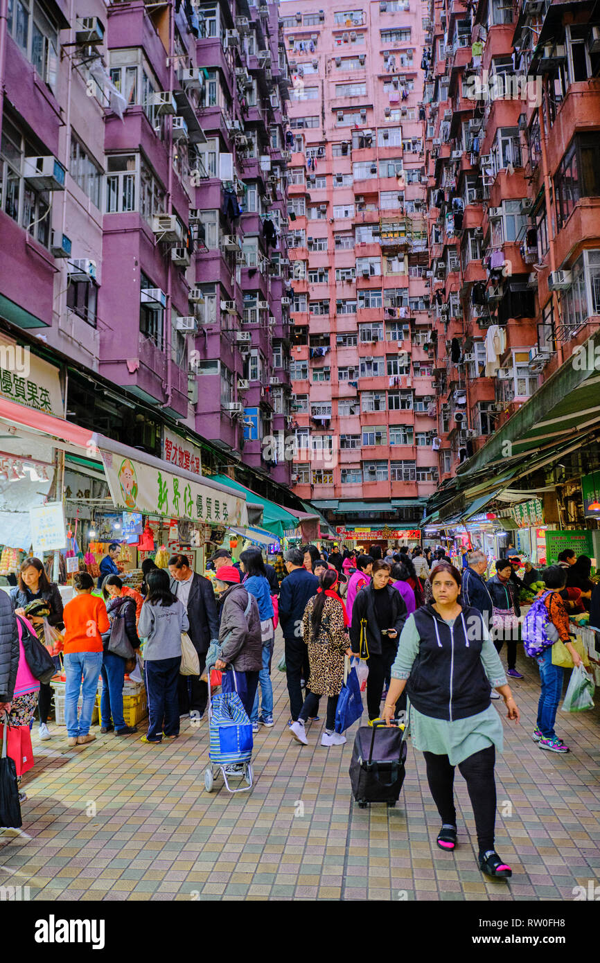 Densely crowded buildings hi-res stock photography and images - Alamy