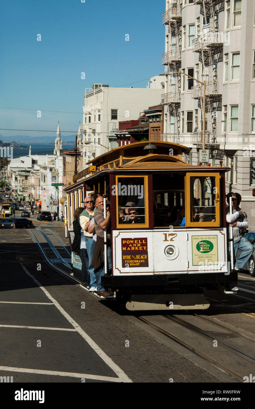 San francisco uphill street hi-res stock photography and images - Alamy