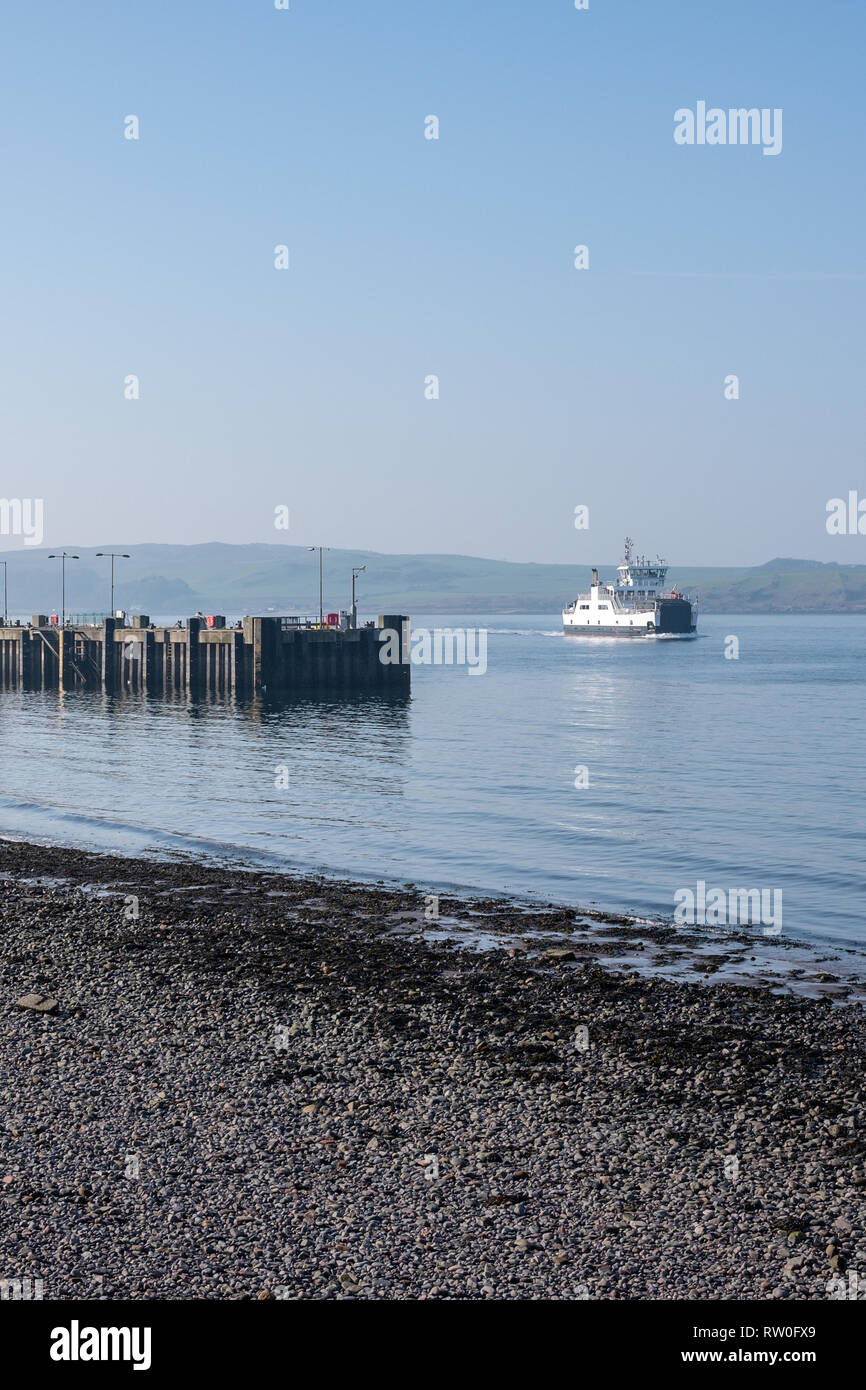 Ferry in largs hi-res stock photography and images - Alamy