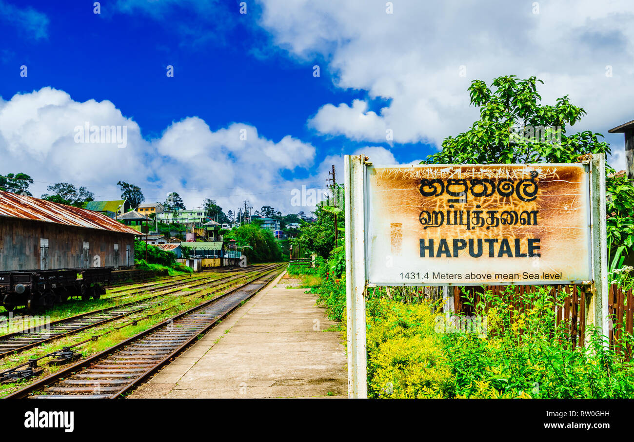 Badulla train station hi-res stock photography and images - Alamy