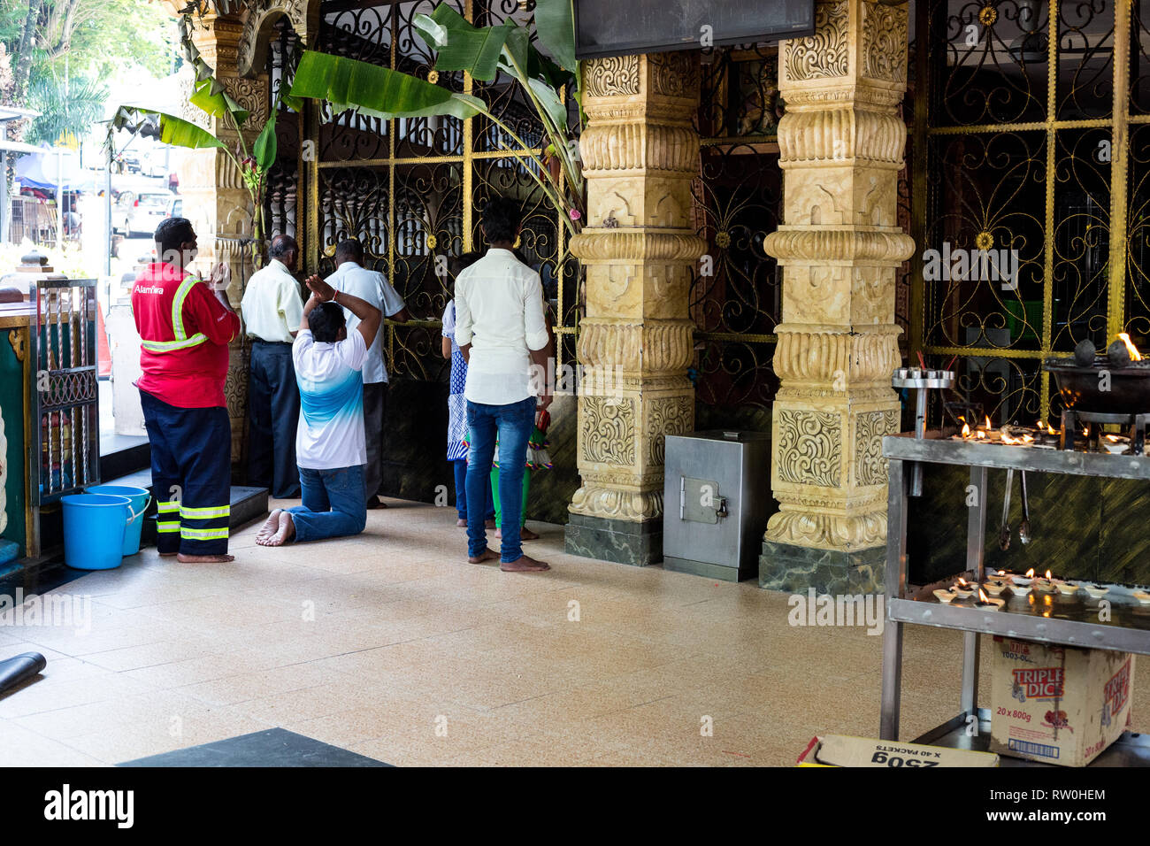 Court Hill Ganesh Temple, Hindu, Kuala Lumpur, Malaysia. Worshipers ...