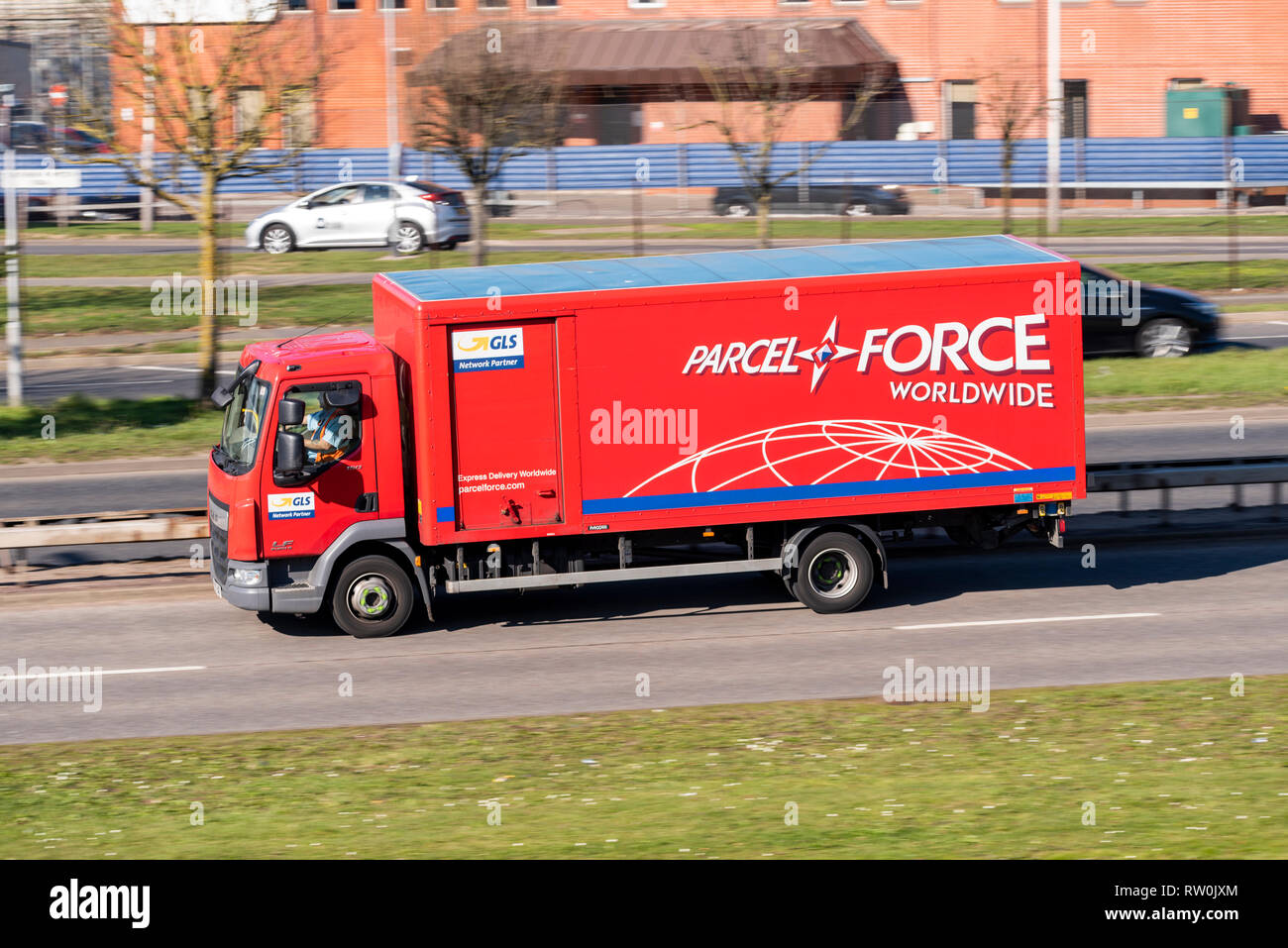 Road van parcelforce hi-res stock photography and images - Alamy