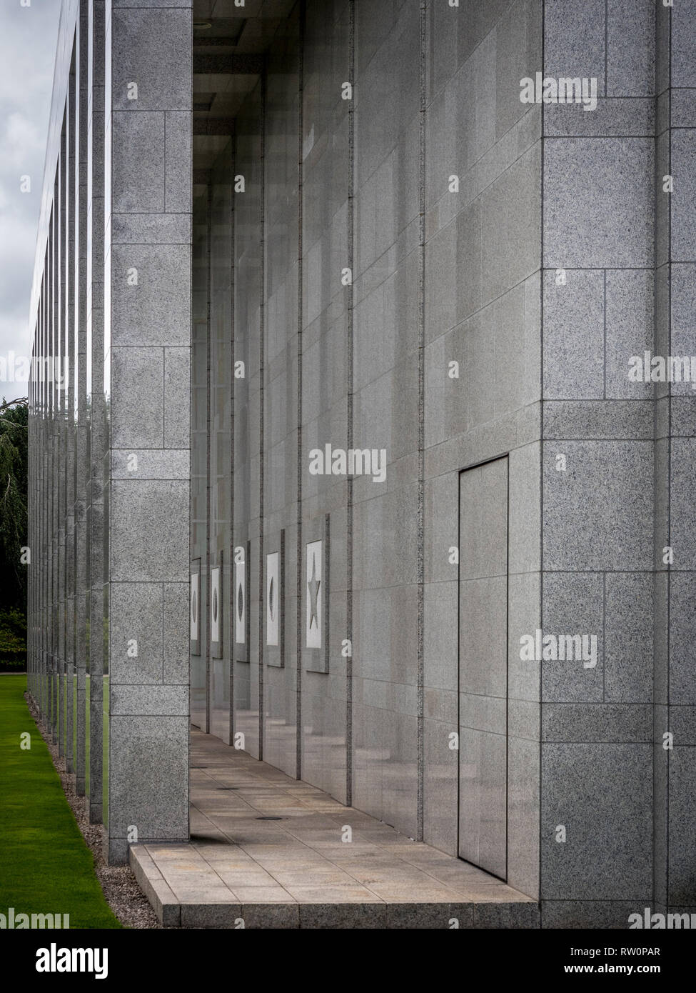 Preston england mormon temple hi-res stock photography and images - Alamy