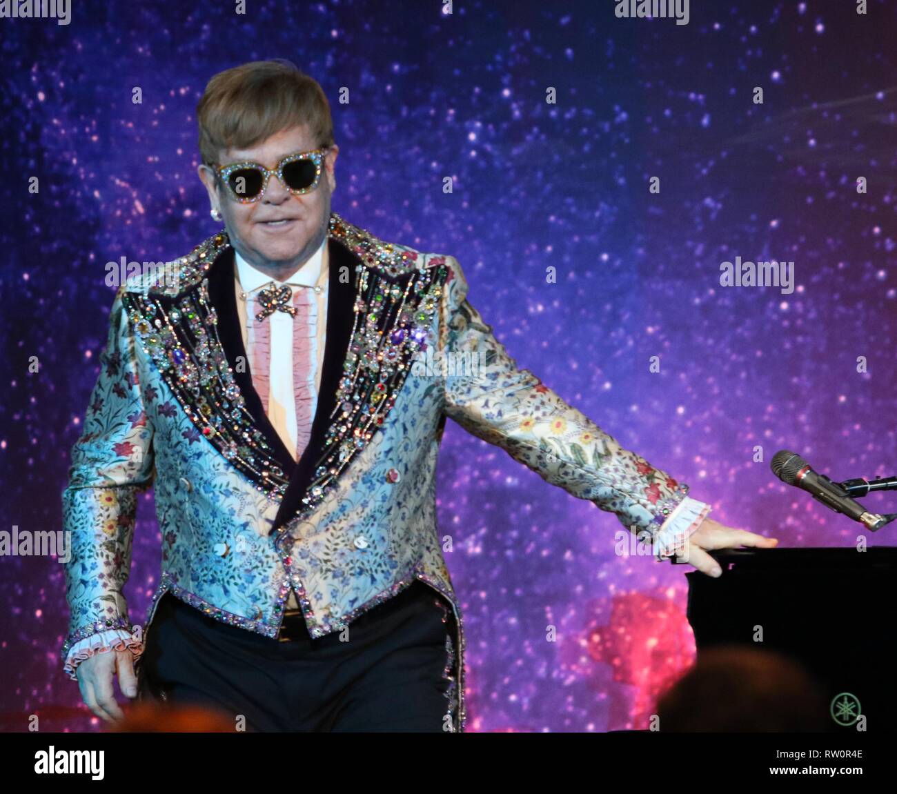 Elton John 2018 Photo By John Barrett/PHOTOlink Stock Photo - Alamy