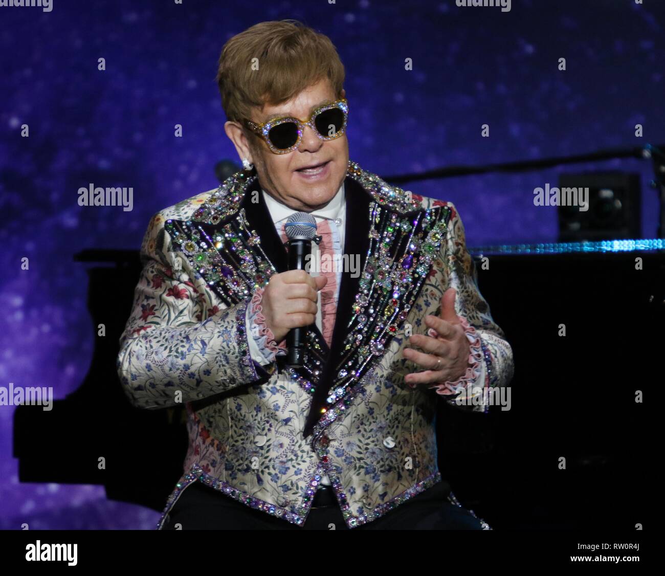 Elton John 2018 Photo By John Barrett/PHOTOlink Stock Photo - Alamy