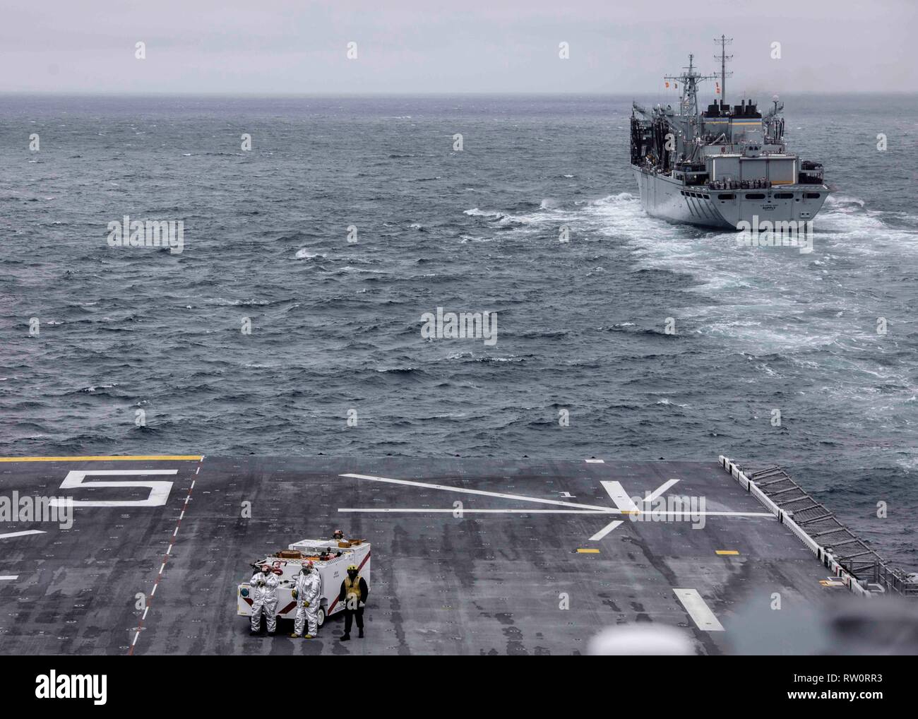 Ship replenishment hi-res stock photography and images - Alamy