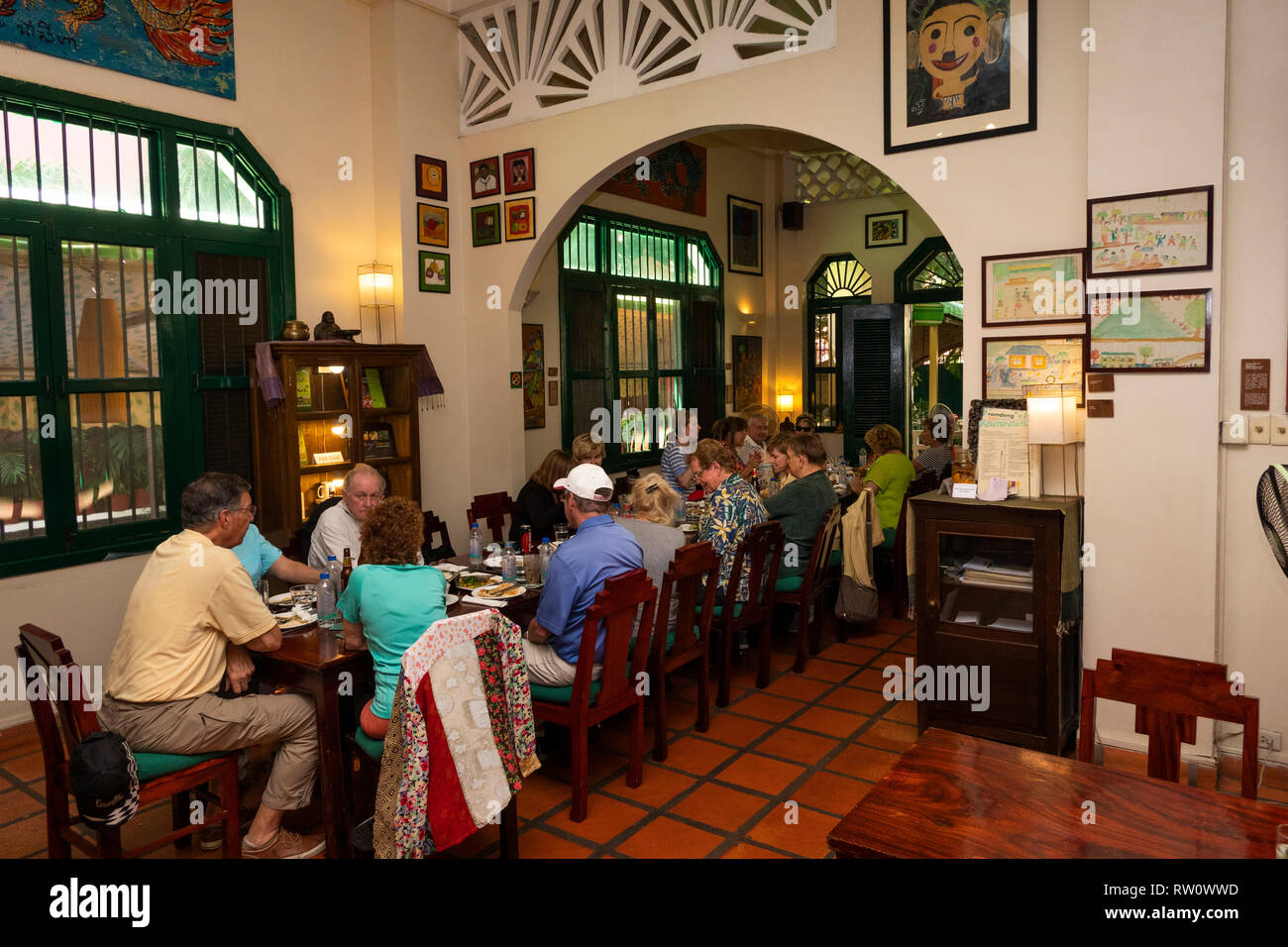 Romdeng phnom penh hi-res stock photography and images - Alamy