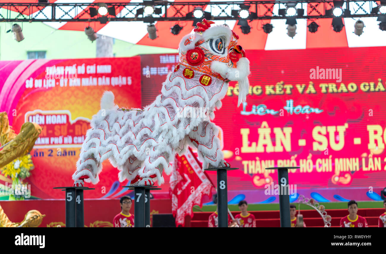Chinese southern lion hi-res stock photography and images - Alamy