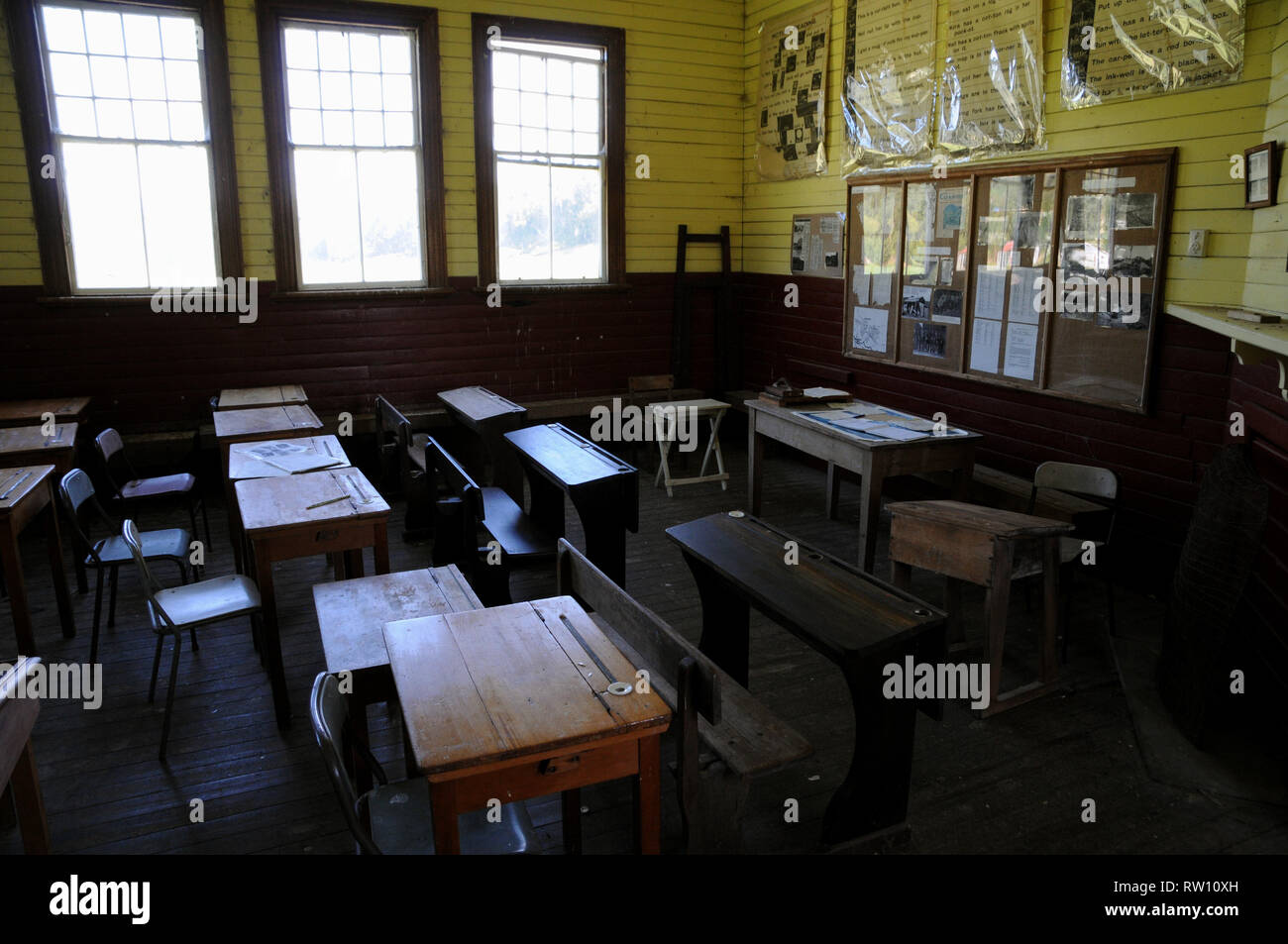 Edwardian school classroom hi-res stock photography and images - Alamy