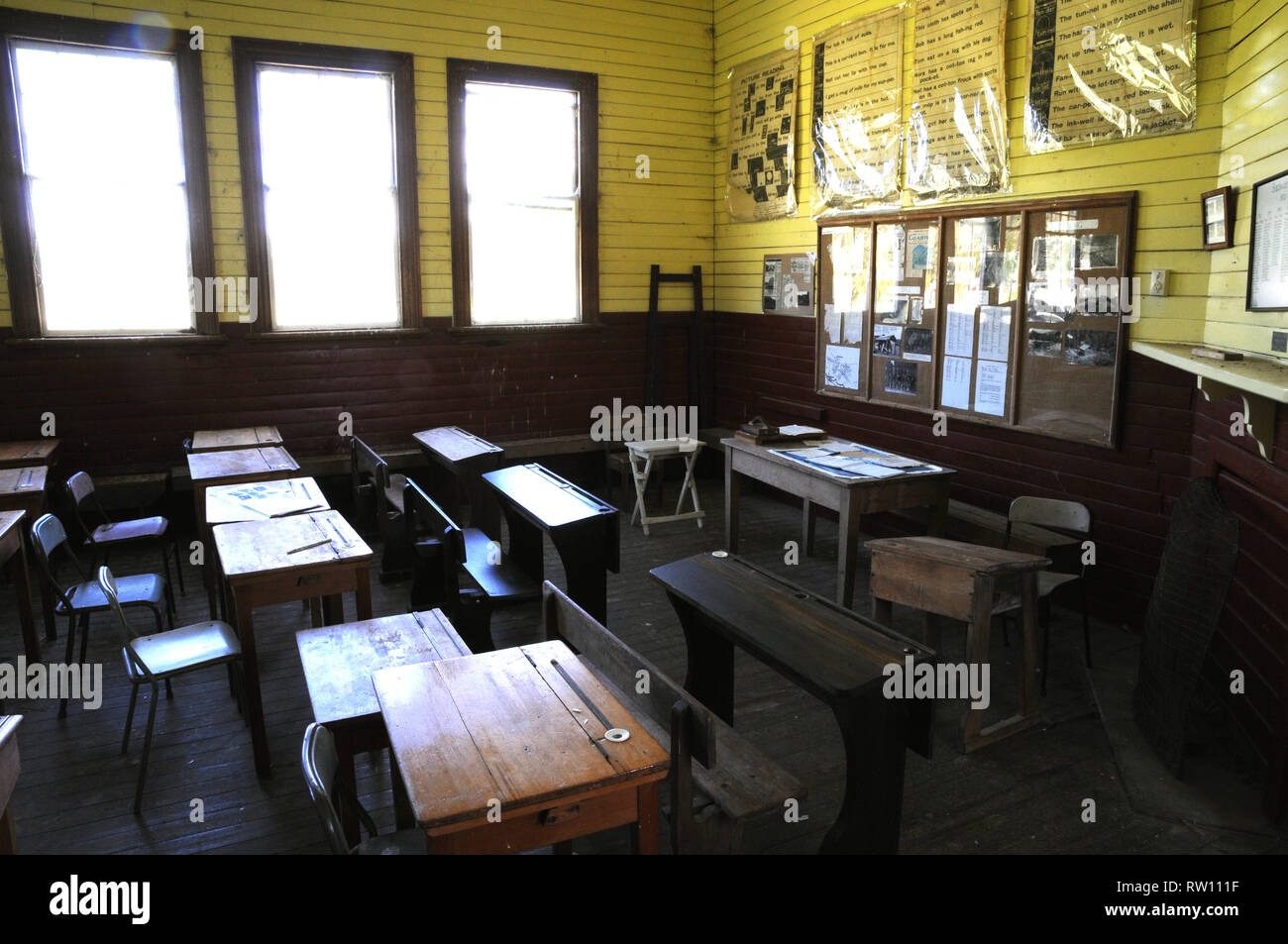 Edwardian school classroom hi-res stock photography and images - Alamy