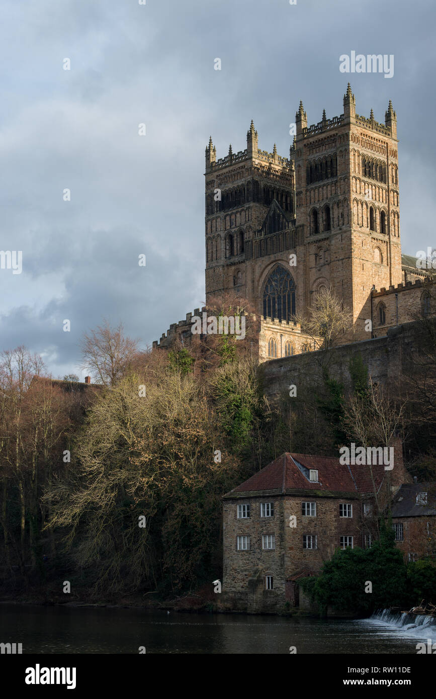 Cuthbert's tomb durham cathedral hi-res stock photography and images ...