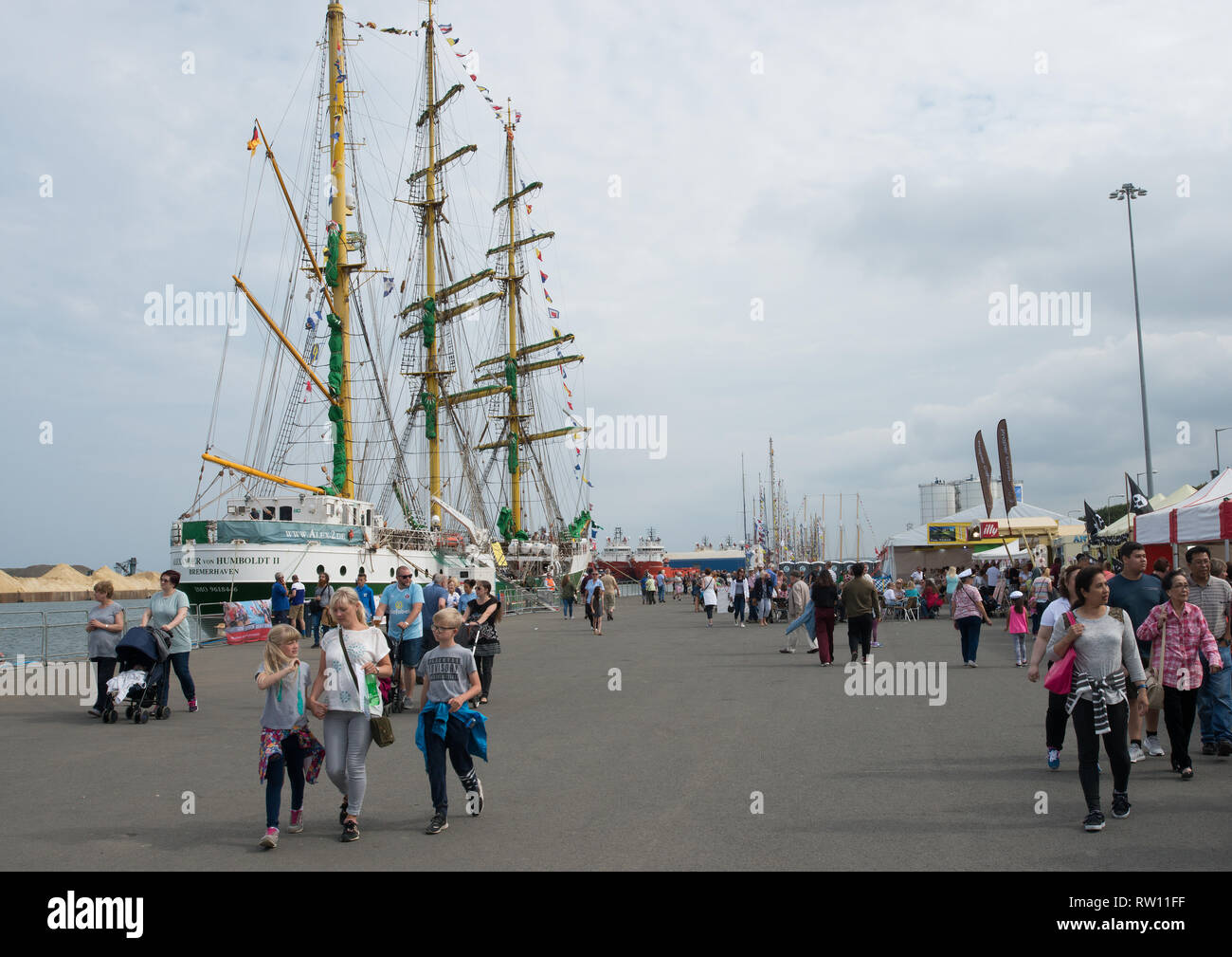 Sunderland tall ships hi-res stock photography and images - Alamy