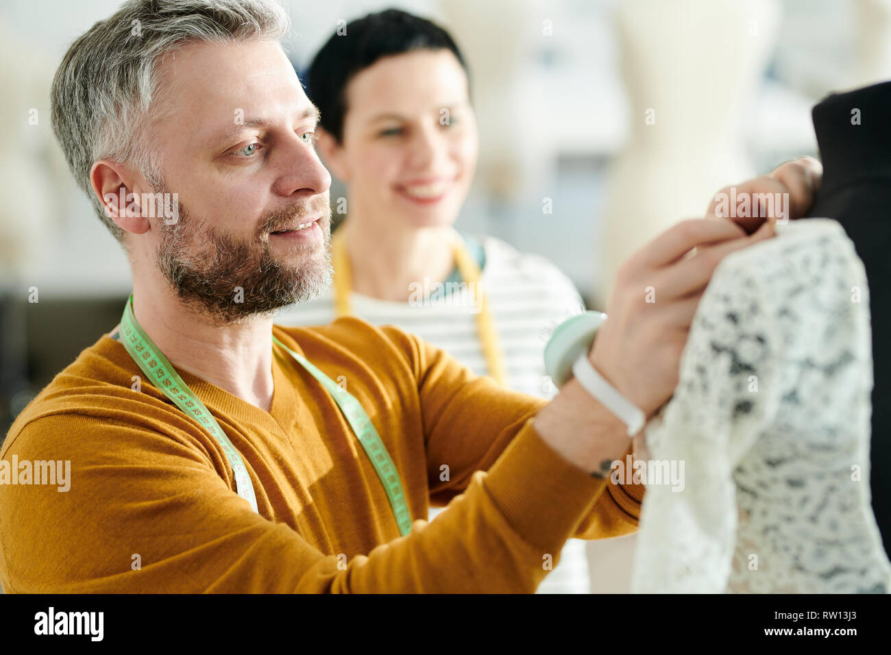 Dummy fitting hi-res stock photography and images - Alamy