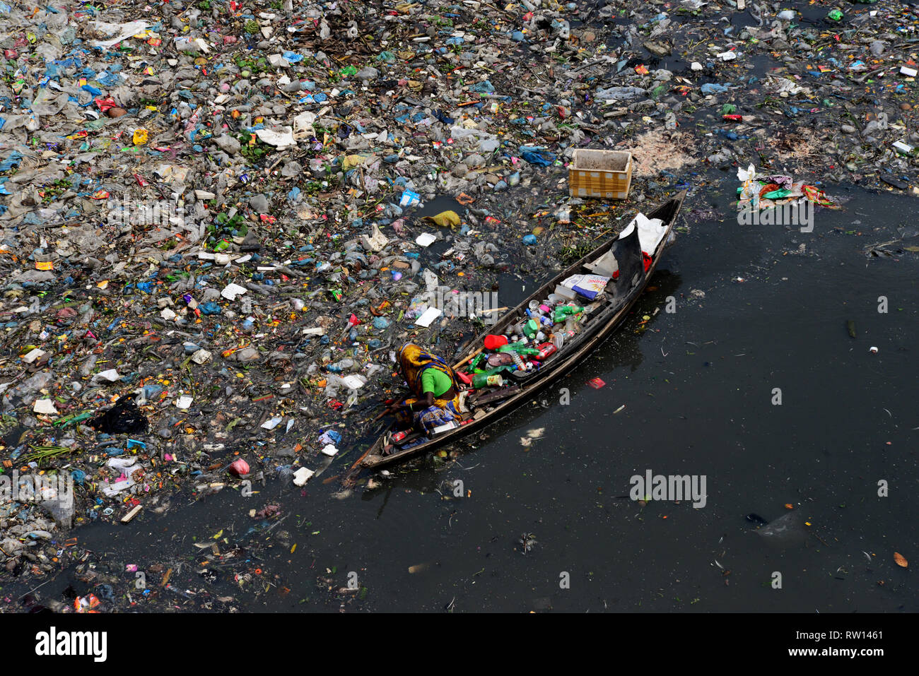 Turag river pollution hi-res stock photography and images - Alamy