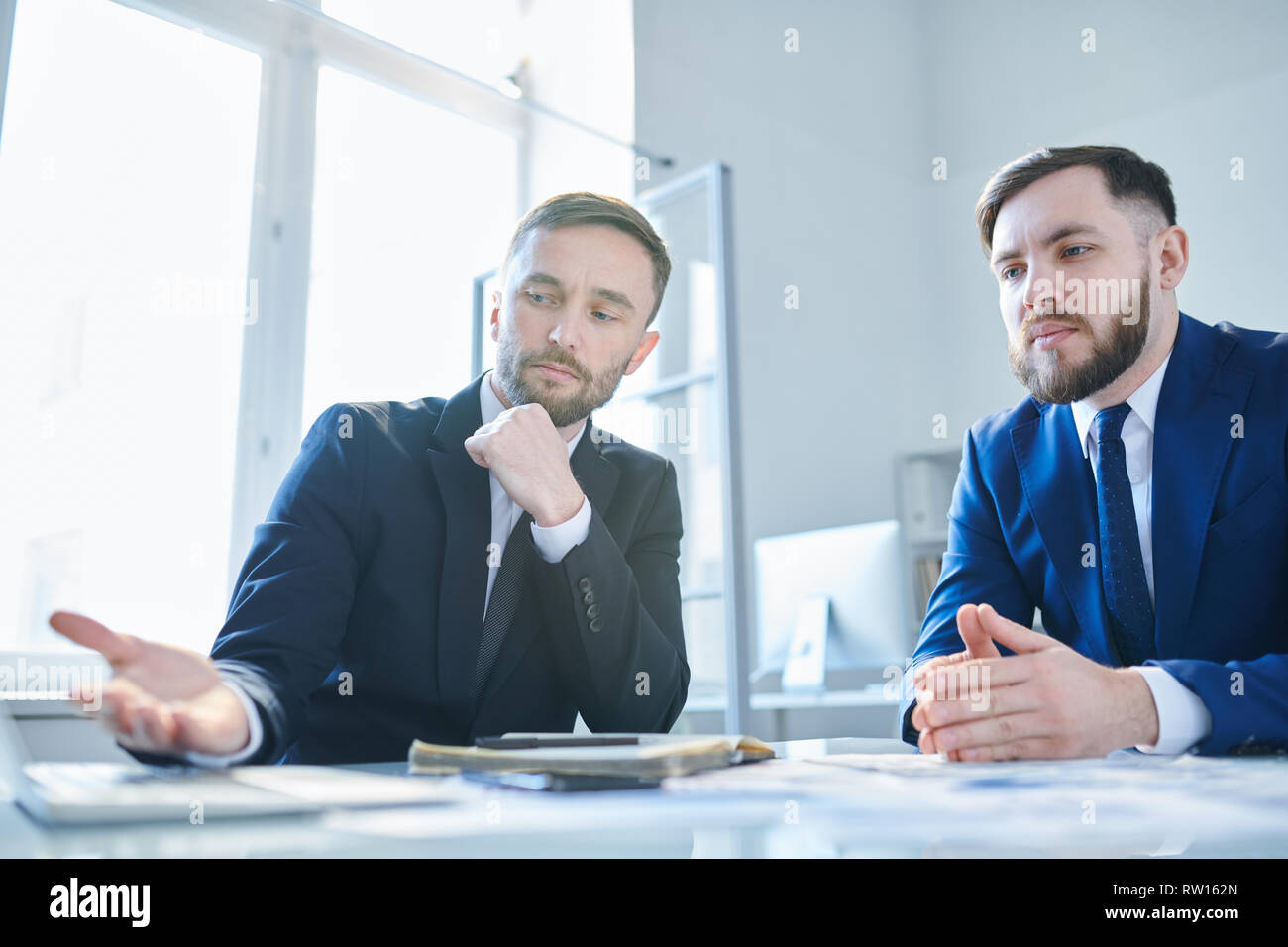 Person presentation hi-res stock photography and images - Alamy