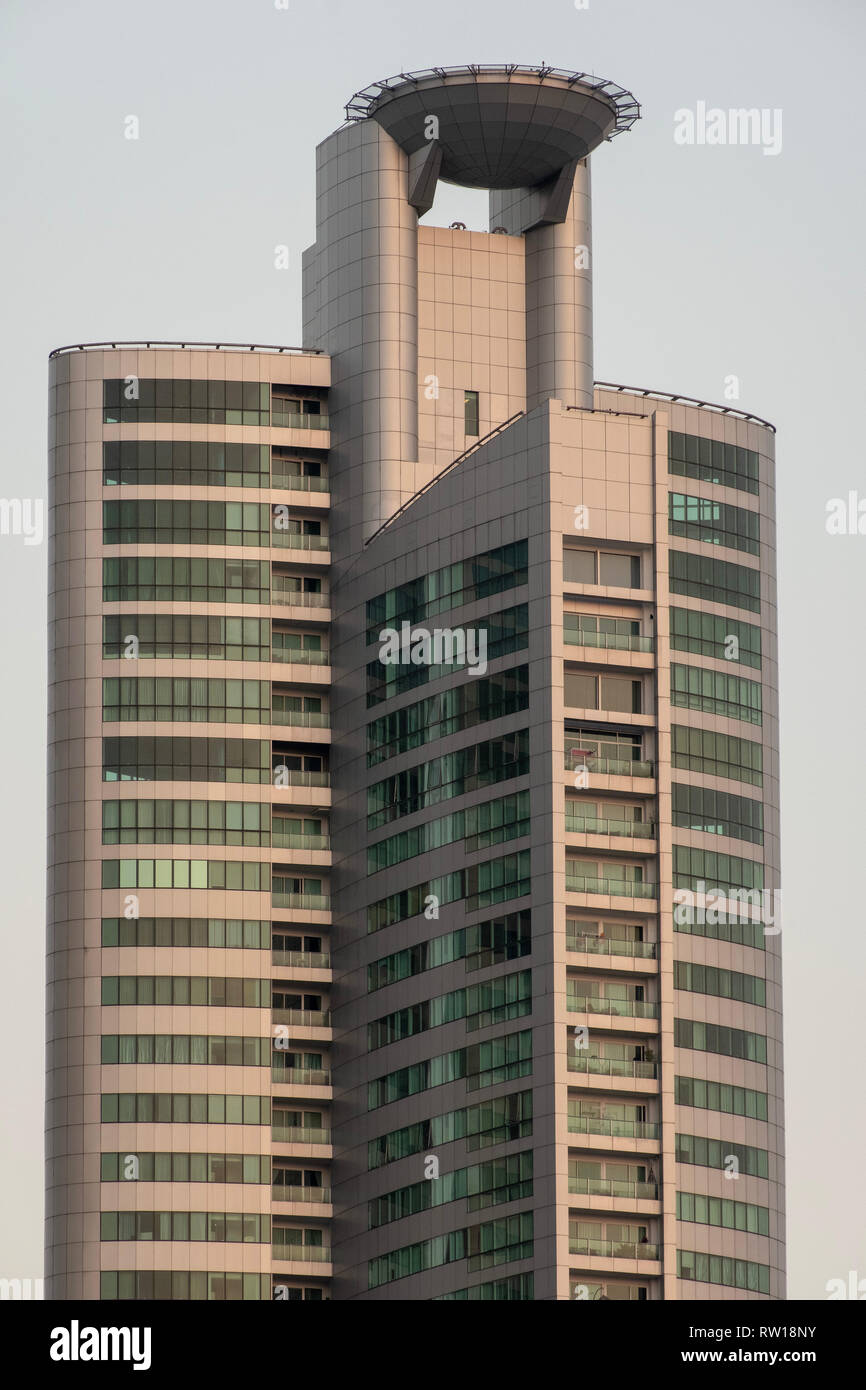 Landing platform hi-res stock photography and images - Alamy