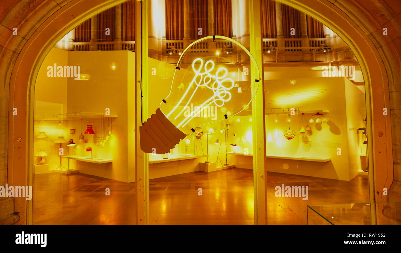 huge lightbulb design Stock Photo - Alamy