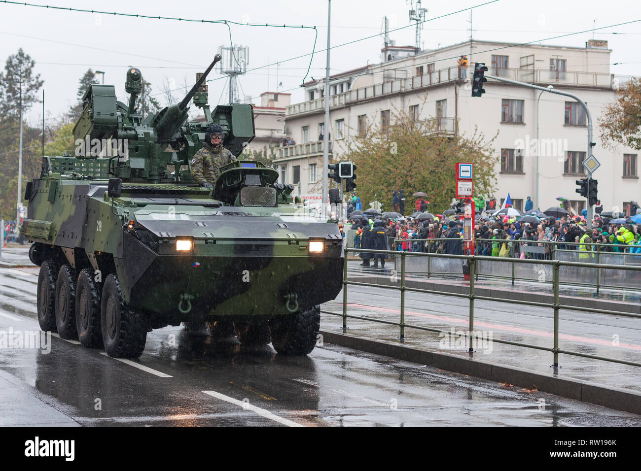 European street, Prague-October 28, 2018: Soldiers of Czech Army are ...