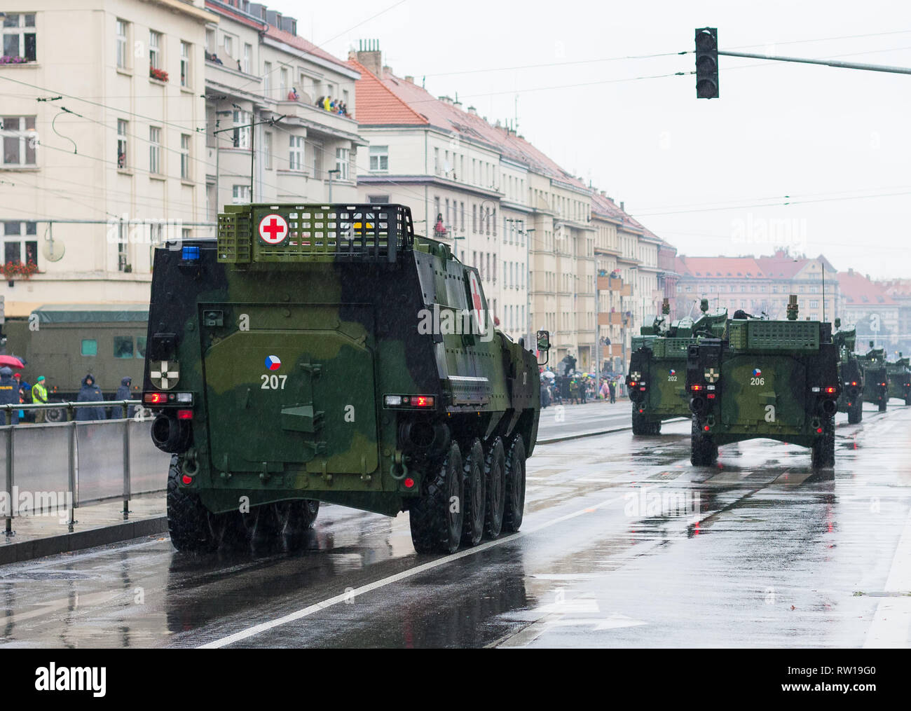 European street, Prague-October 28, 2018: Soldiers of Czech Army are ...