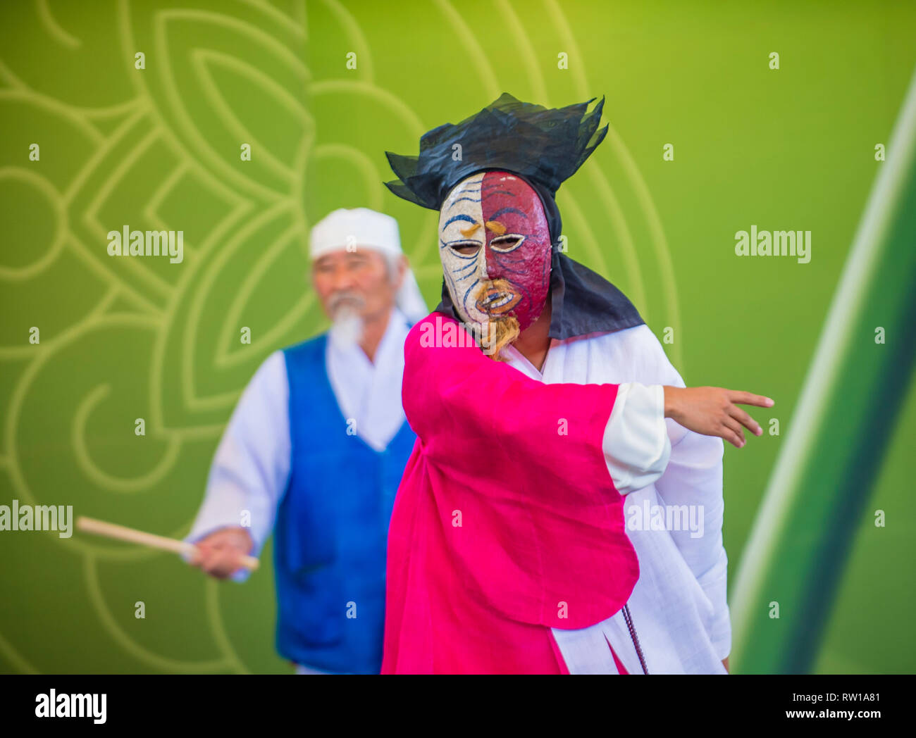 Actors performing the traditinal Korean Maskdance at Andong South Korea ...