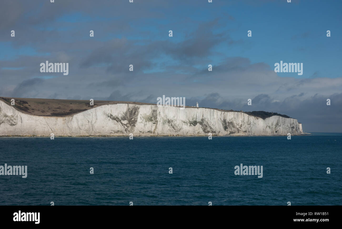 Chalk cliffs near Dover Ferry Port. Kent. England Stock Photo - Alamy