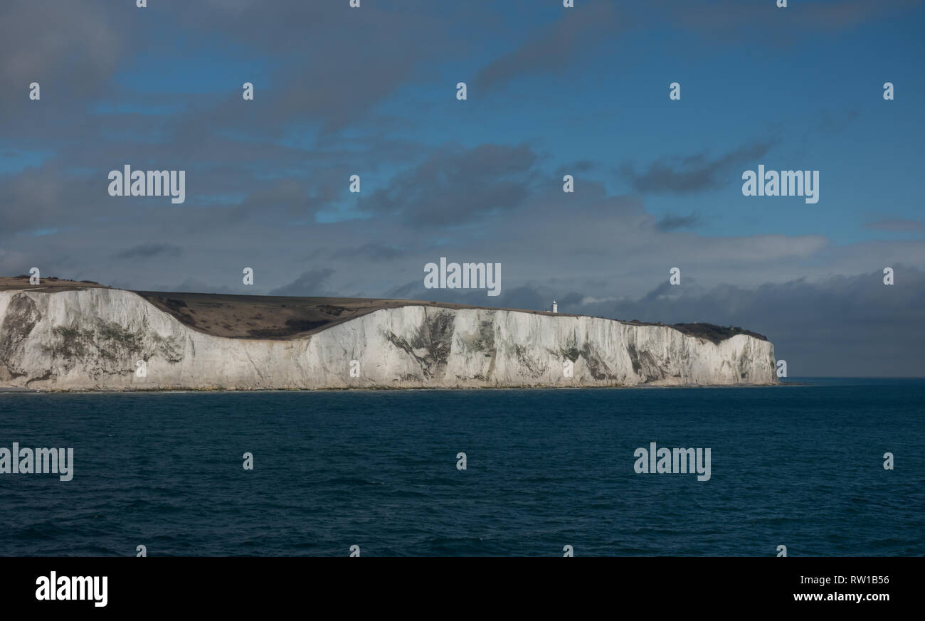 Chalk cliffs near Dover Ferry Port. Kent. England Stock Photo - Alamy