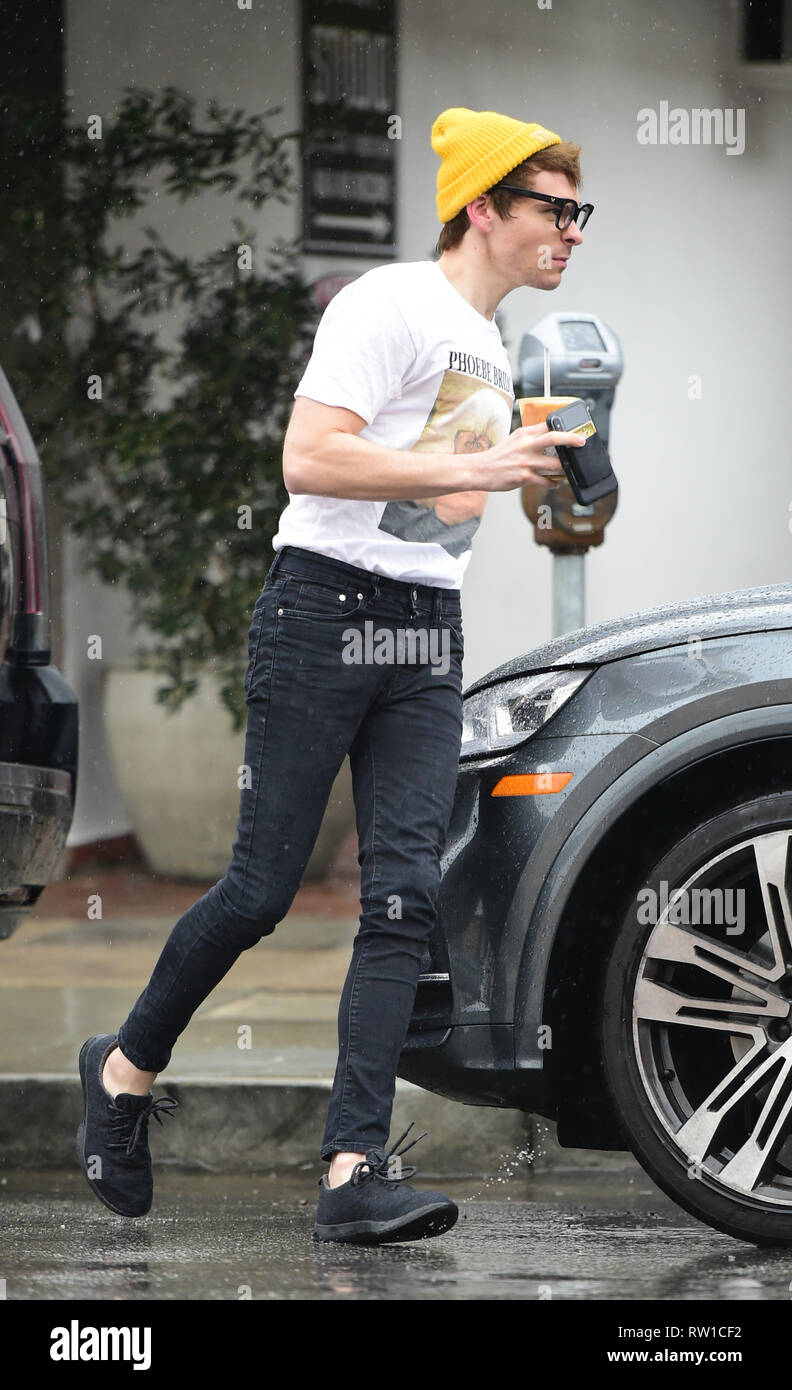 Father of Hilary Duff's newborn daughter, Matthew Koma steps out ...