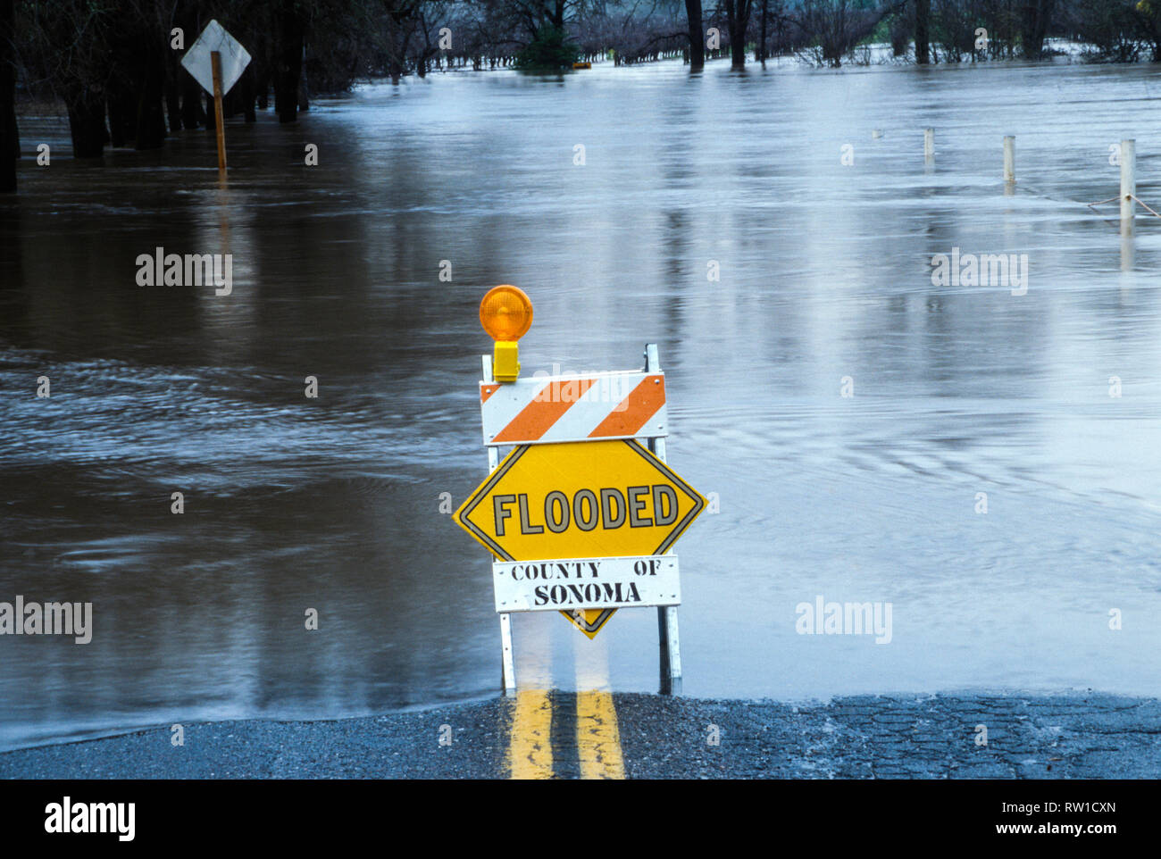 Closed storm surge barrier hi-res stock photography and images - Alamy