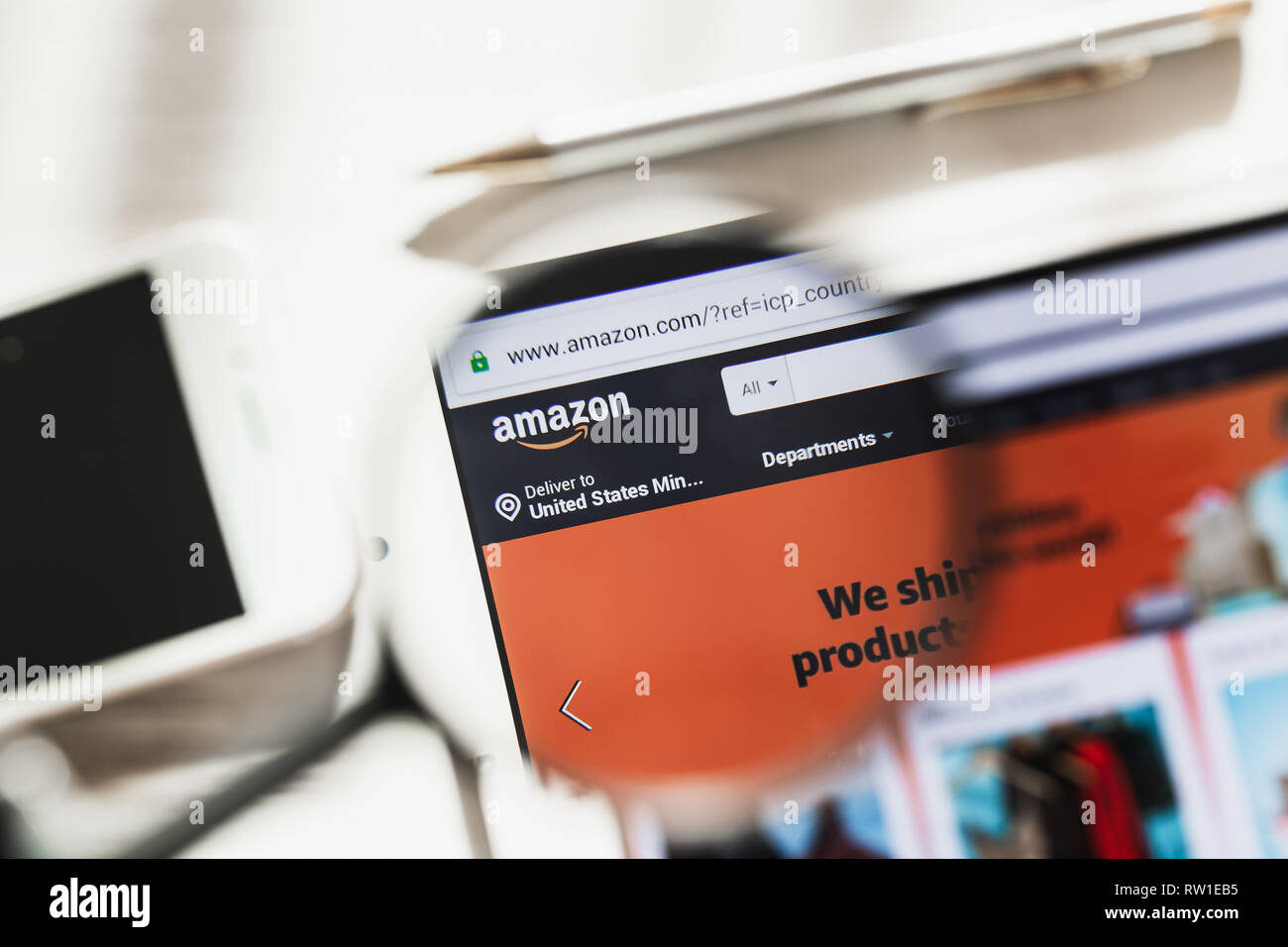 Amazon Tablet Zoom Hi res Stock Photography And Images Alamy