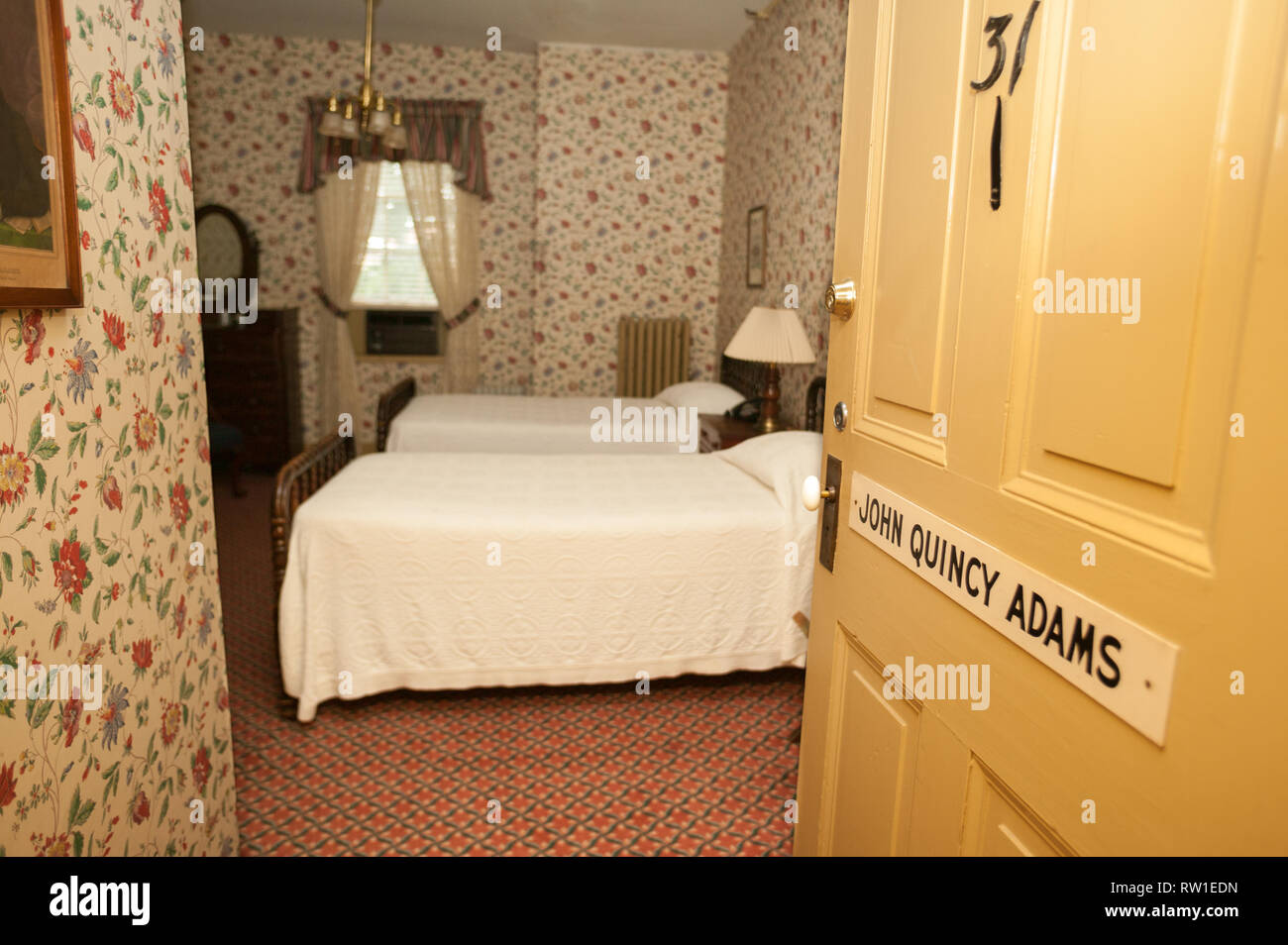 Golden lamb ohio hi-res stock photography and images - Alamy